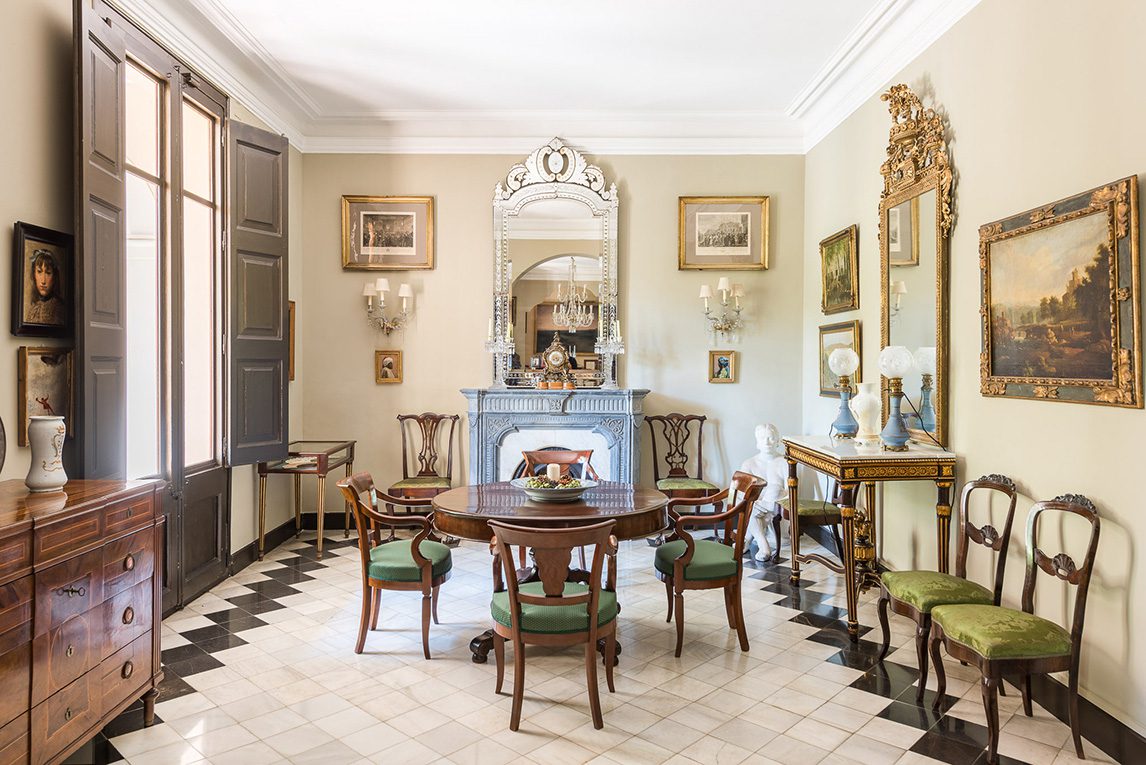 The Rocamora Houses: A Gothic Gem in Barcelona - Barcelona City and ...